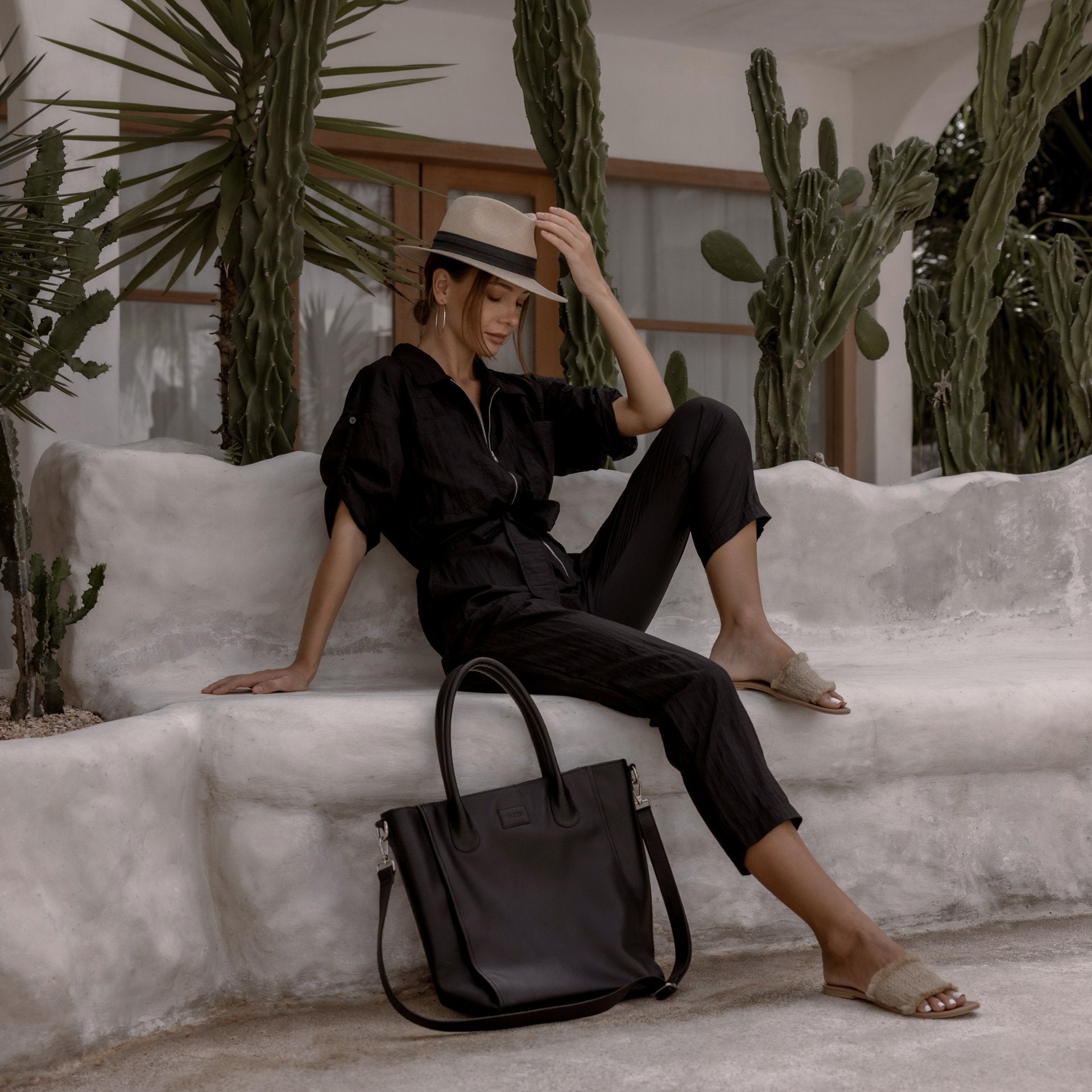 Shop Premium Leather Bags Australia | Apostl | Apostl